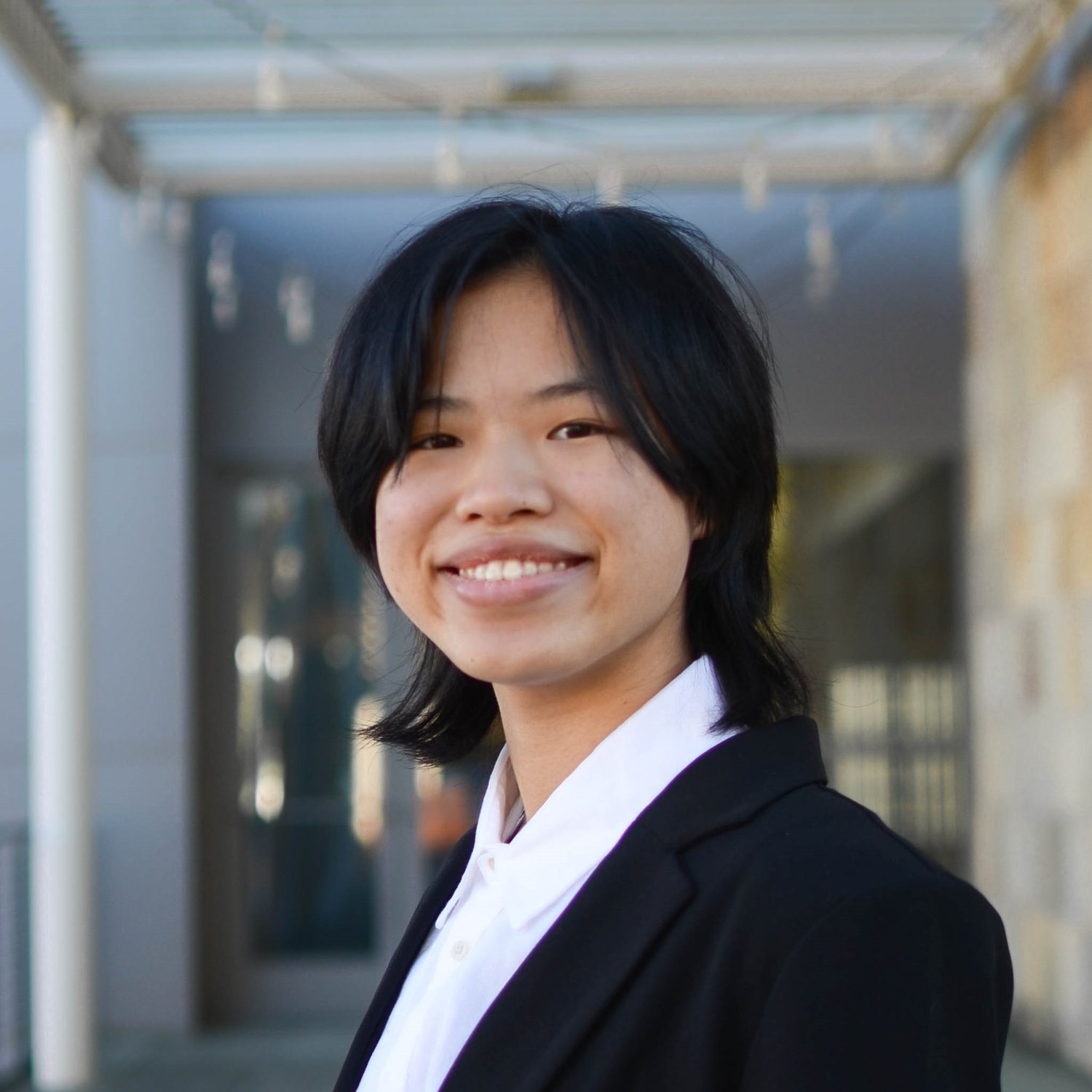 picture of an officer